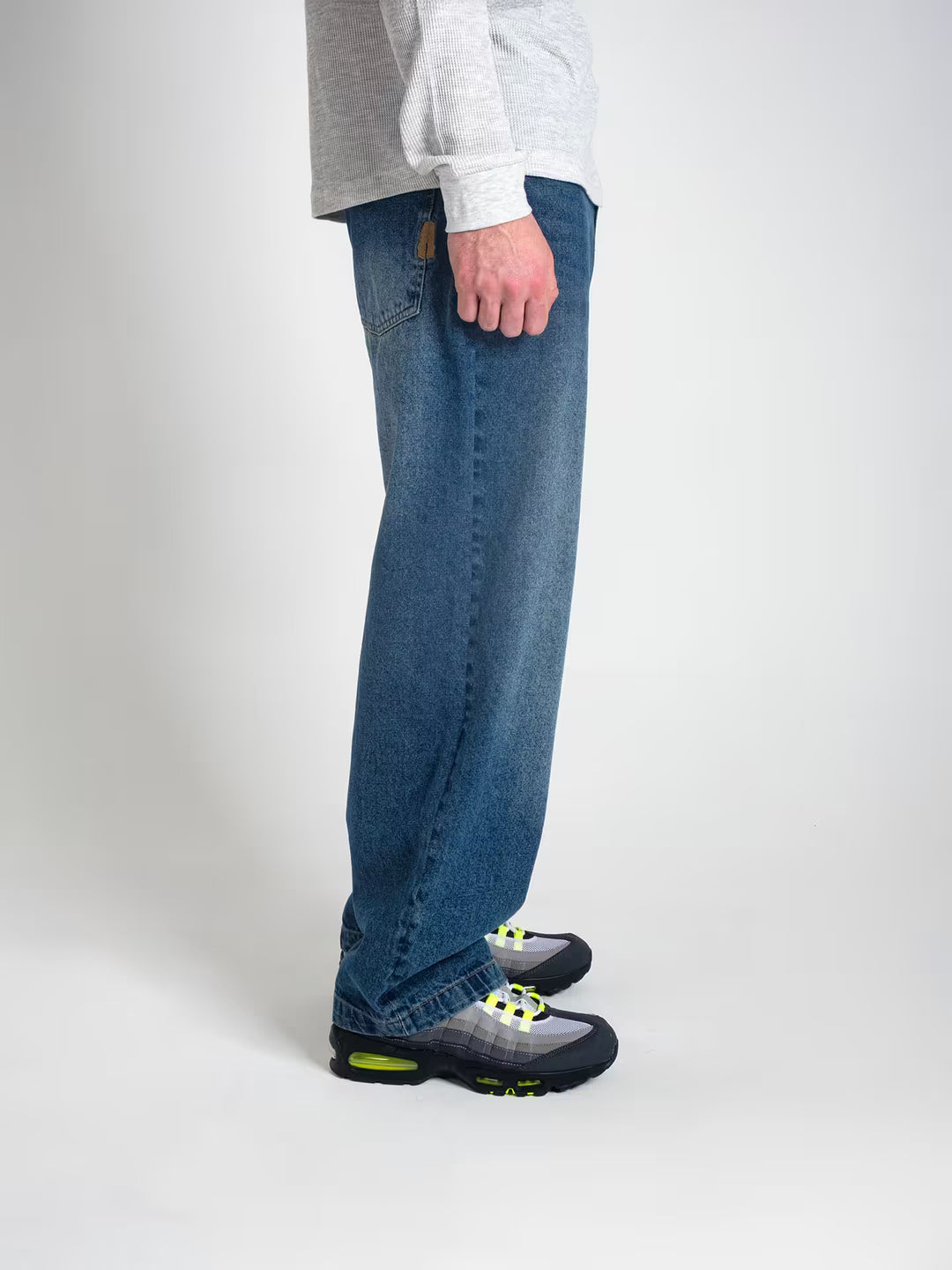 Baggy Jeans Style Guide for Men: Fits, Washes, and Outfit Ideas – Baggys.uk